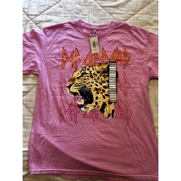 Tops | Womens Def Leopard Graphic T Shirt Spencers | Poshmark